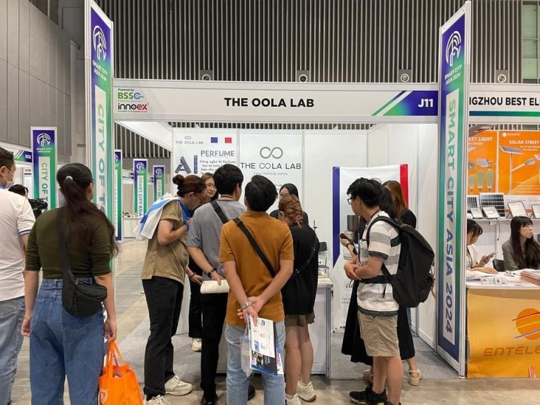 The OOLa Lab Tại Smart City Asia 2024 - Khi Nghệ Thuật Nước Hoa Và Công ...