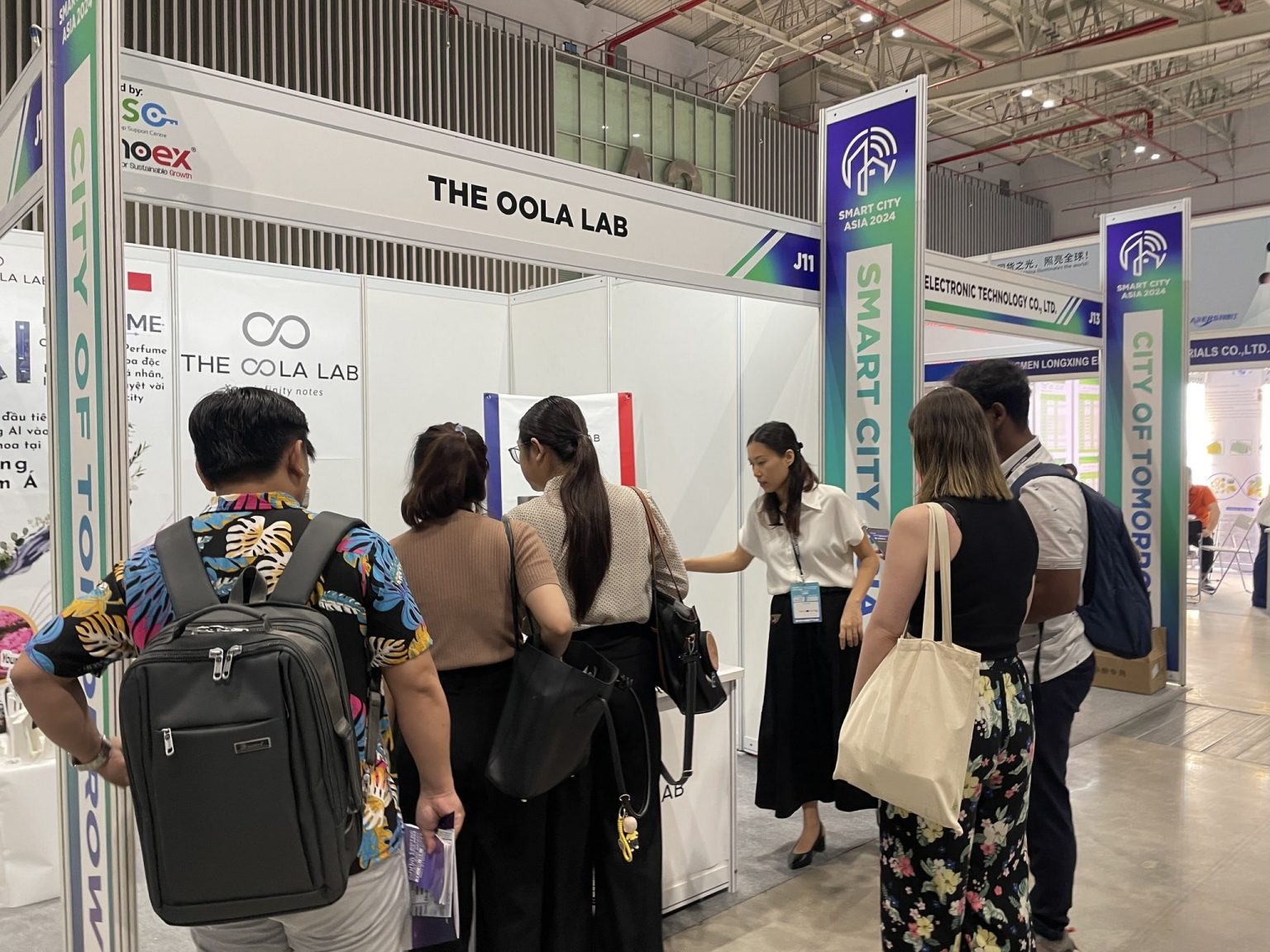 The OOLa Lab Tại Smart City Asia 2024 - Khi Nghệ Thuật Nước Hoa Và Công ...